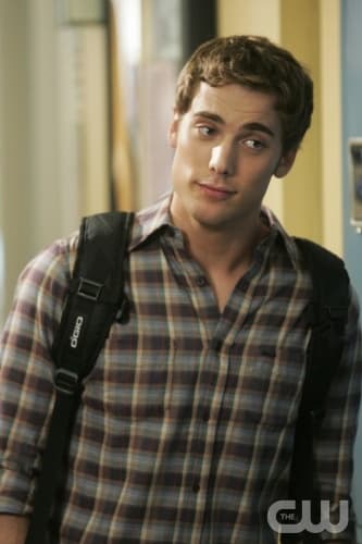 90210 Season 1 Episode 8 Recap: Secrets and Lies - TV Fanatic