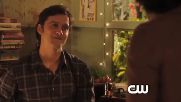 90210 Sneak Peek: Navid Undercover - TV Fanatic