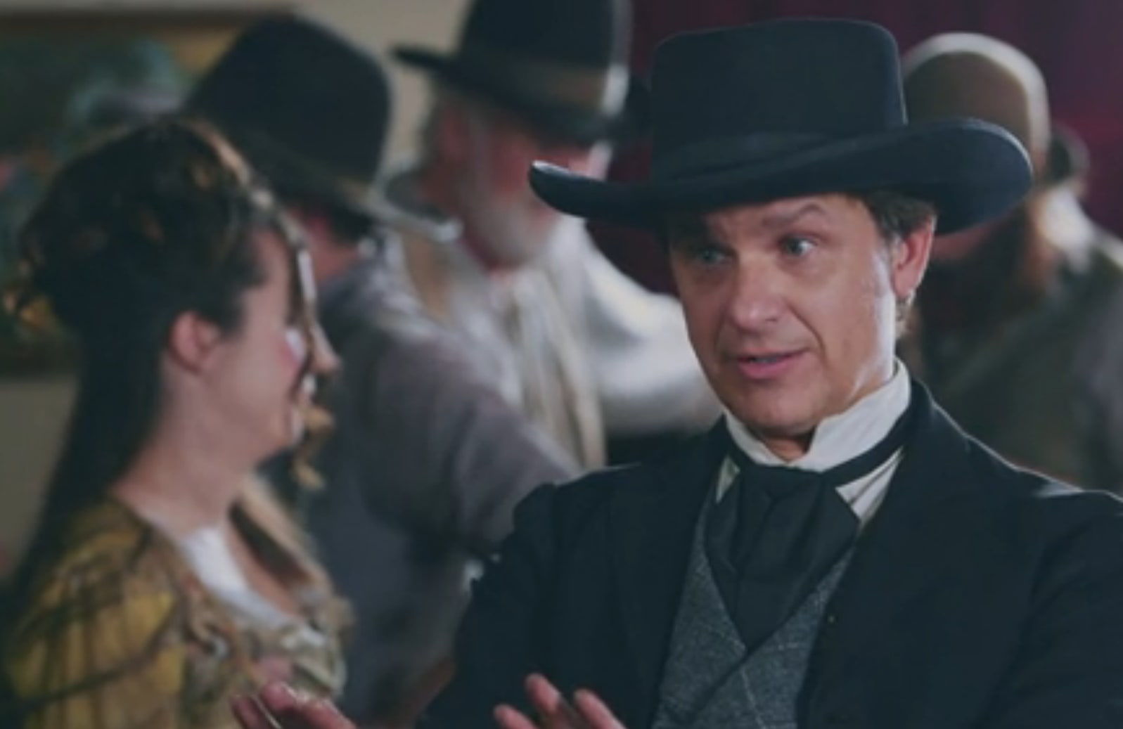 Quick Draw Clip: Is The Sheriff The Best Relationship Advisor? - TV Fanatic