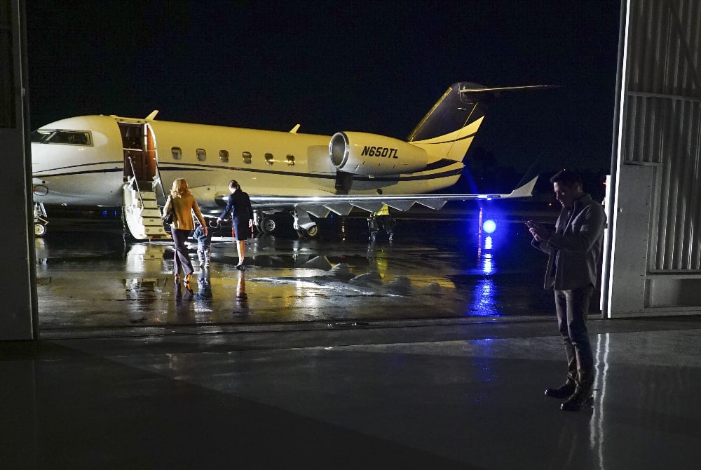 Revenge Round Table: Is Victoria Dead?!? - TV Fanatic