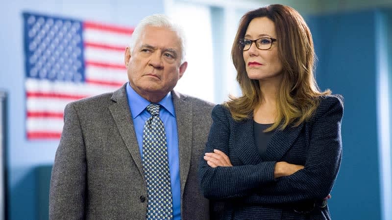 Major Crimes Season 4 Episode 16 Review: Thick as Thieves - TV Fanatic
