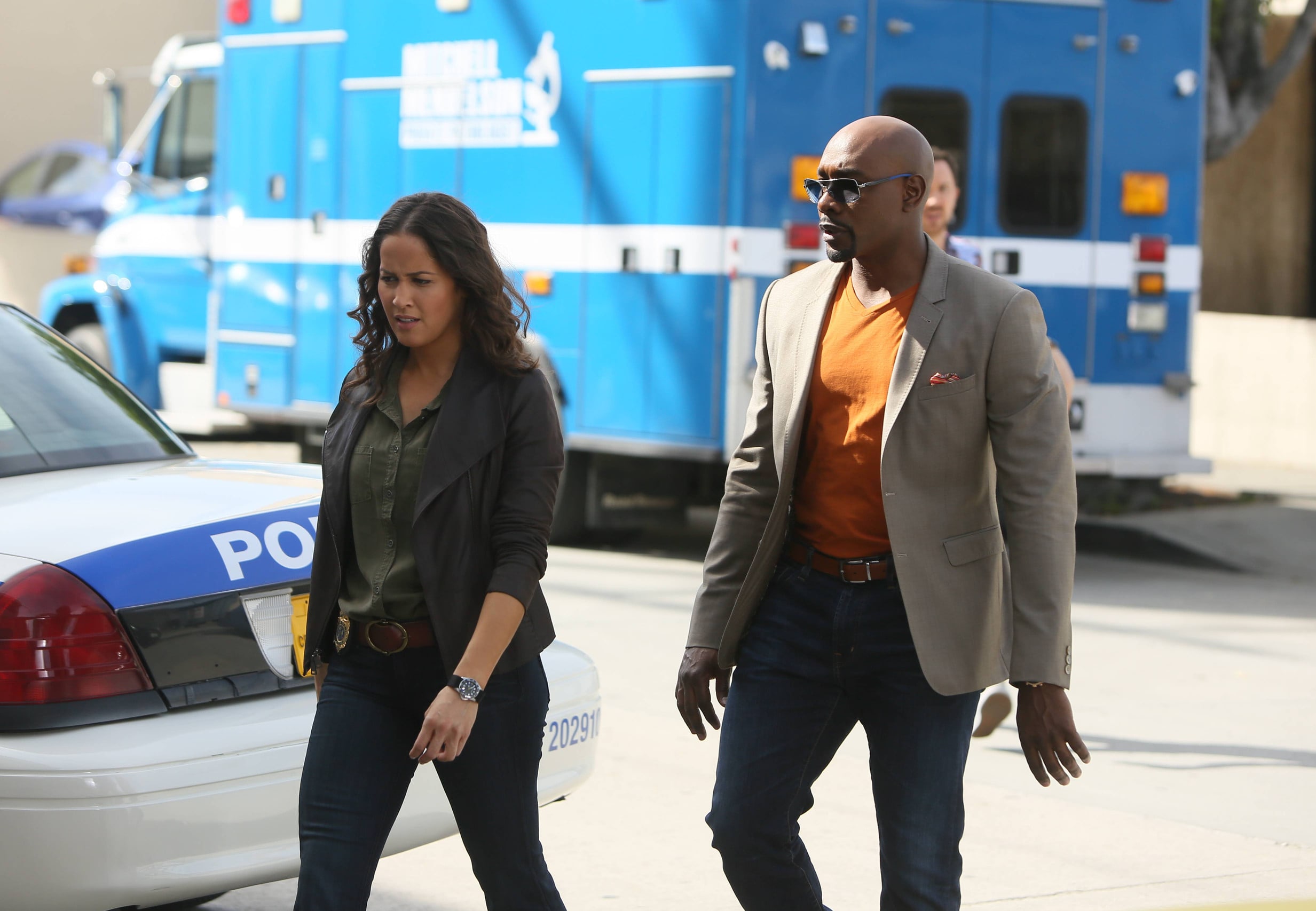 Rosewood Season 1 Episode 19 Review: Sudden Death & Shades Deep - TV ...