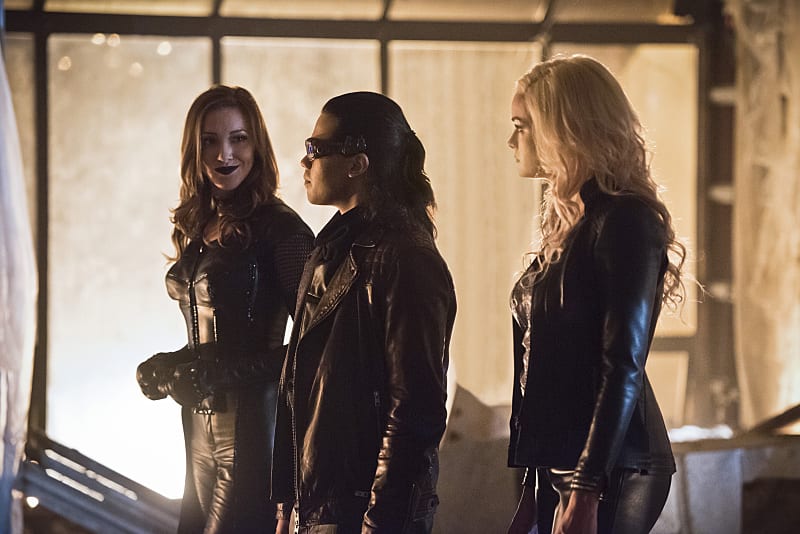 The Flash Season 2 Episode 22 Review: Invincible - TV Fanatic