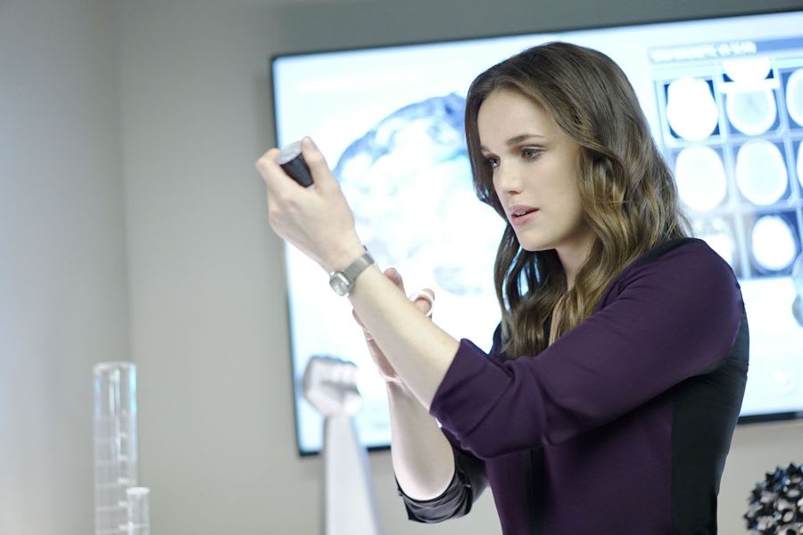 Agents of S.H.I.E.L.D. Season 4 Episode 3 Review: Uprising - TV Fanatic