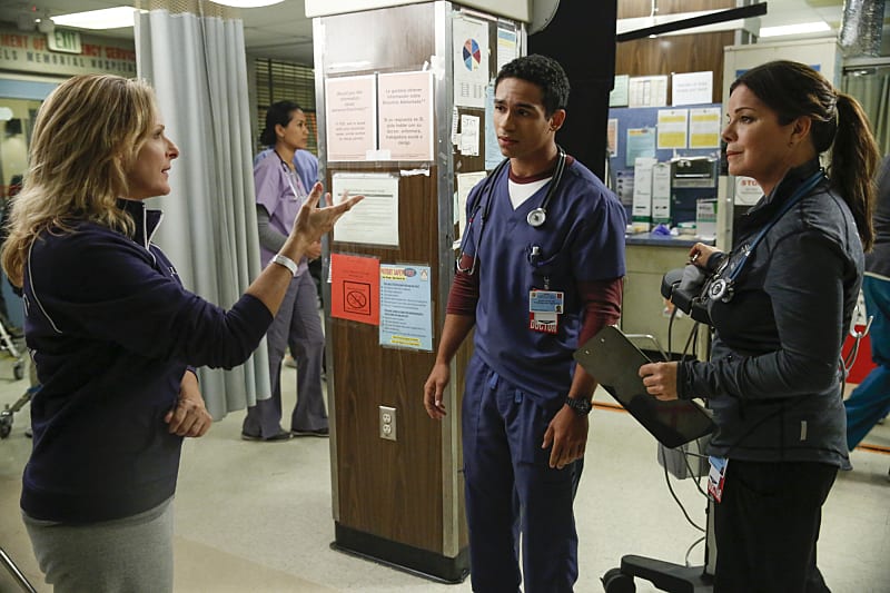 Code Black Season 2 Episode 10 Review: Ave Maria - TV Fanatic