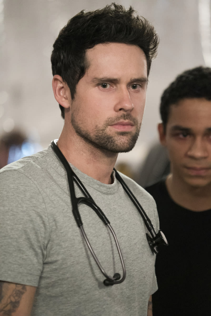 Code Black Season 2 Episode 15 Review: The Devil's Workshop - TV Fanatic