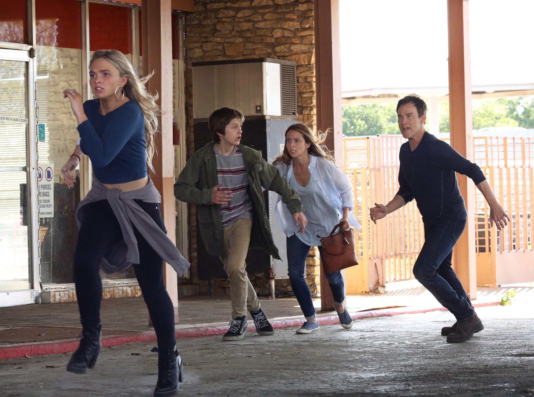 The Gifted Season 1 Episode 1 Recap: eXposed - TV Fanatic