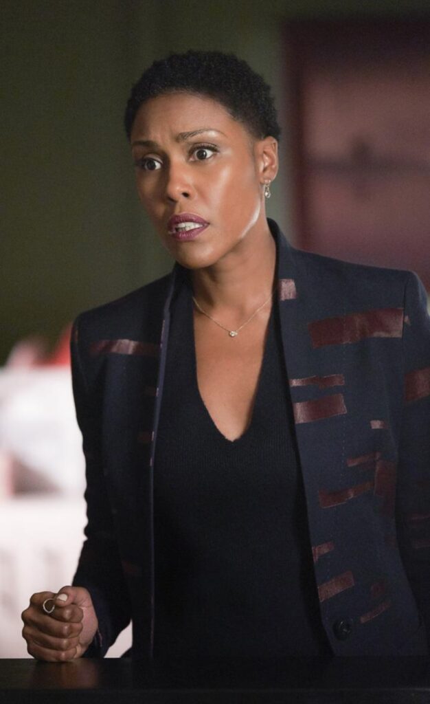 Black Lightning Season 1 Episode 8 Review: The Book of Revelations - TV ...