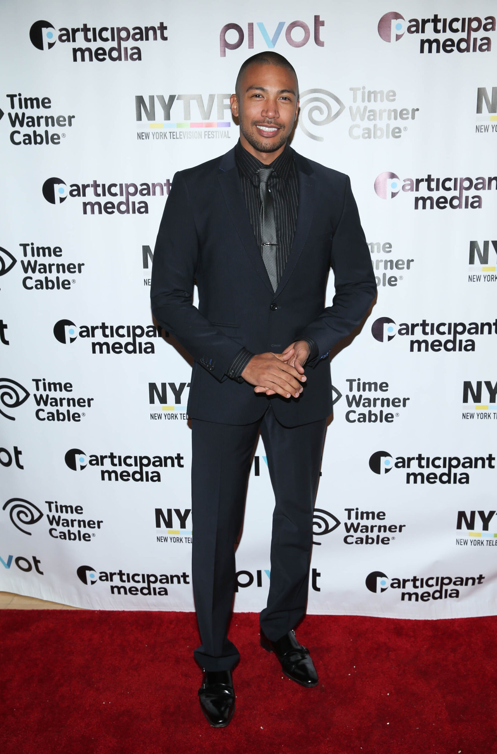 Charles Michael Davis Joins The Early Edition Reboot - TV Fanatic