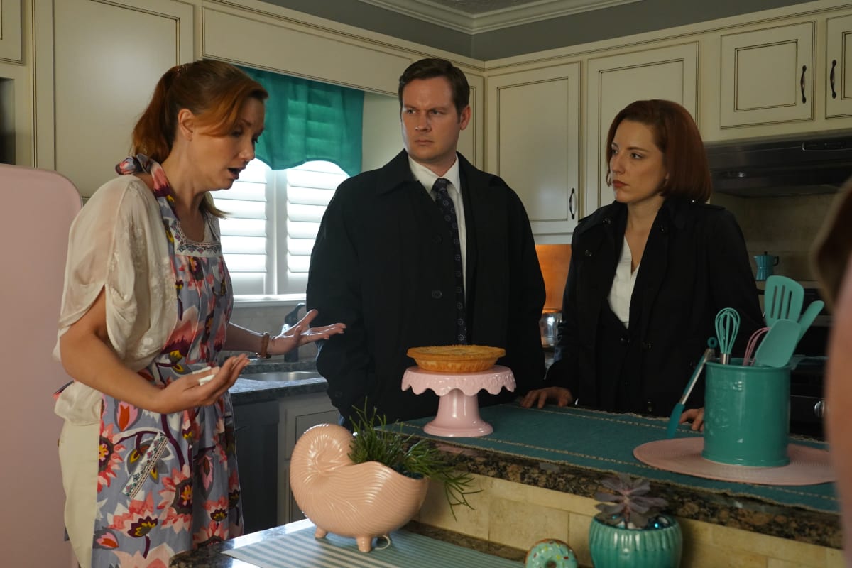 Stan Against Evil Season 3 Episode 2 Recap: The Hex Files - TV Fanatic