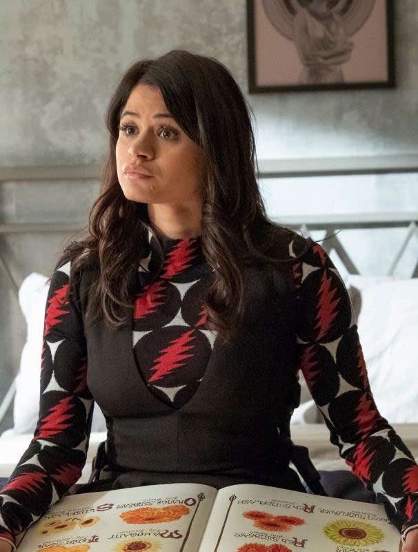 Charmed Season 1 Episode 13 Review: Manic Pixie Nightmare - TV Fanatic