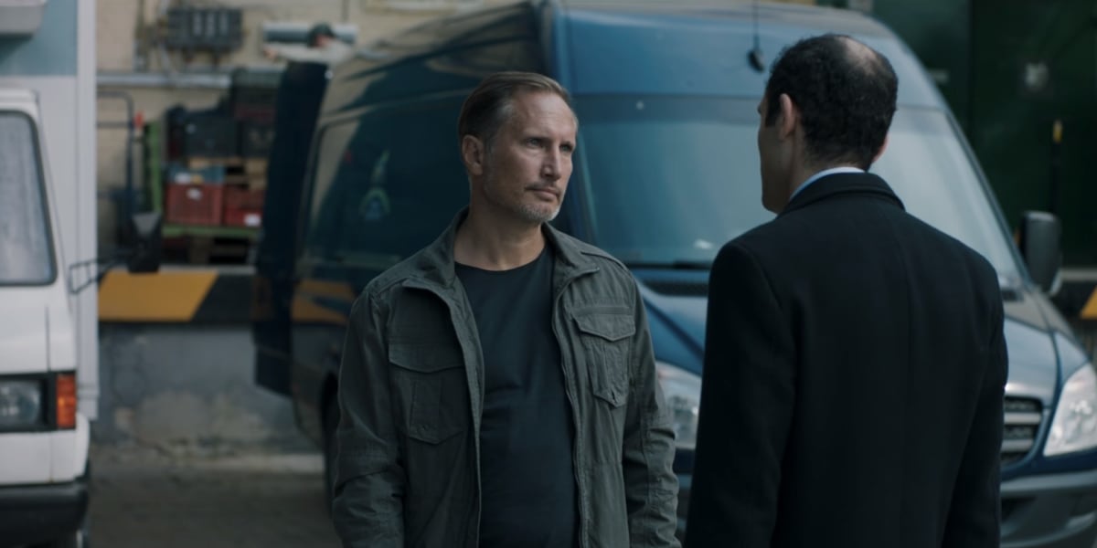 Hanna Season 1 Episode 5 Recap: Town - TV Fanatic