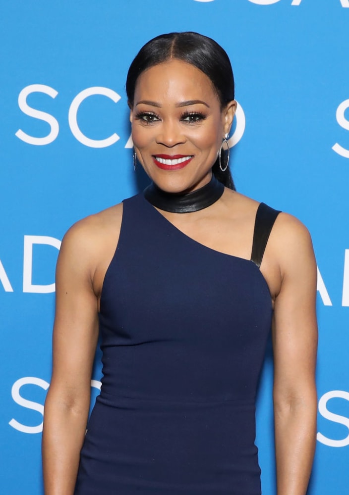 Batwoman Casts Bridget Regan to Play Poison Ivy in Season 3 - TV Fanatic