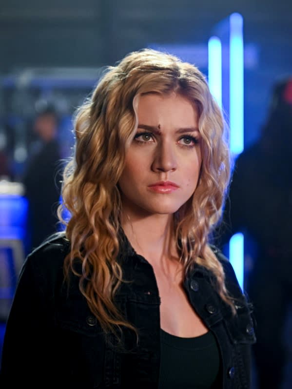 Arrow Season 8 Episode 2 Review: Welcome to Hong Kong - TV Fanatic