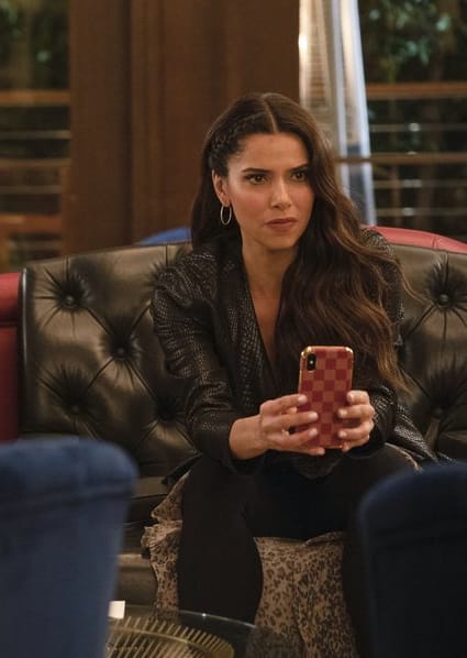 The Rookie Season 2 Episode 16 Review: The Overnight - TV Fanatic