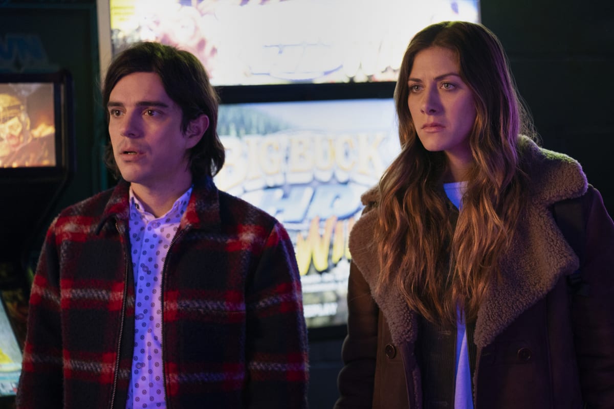 In The Dark Season 2 Episode 9 Recap: How to Succeed in Business ...