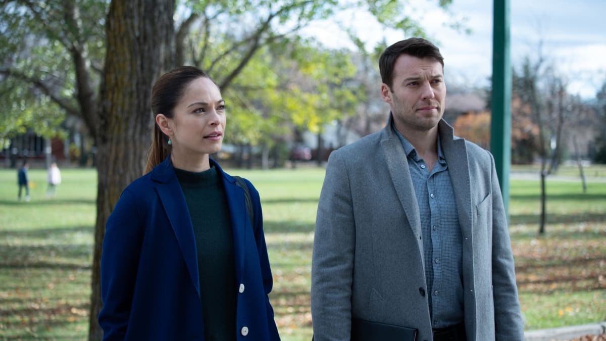 Burden of Truth Season 3 Episode 7 Review: Name Your Ghosts - TV Fanatic