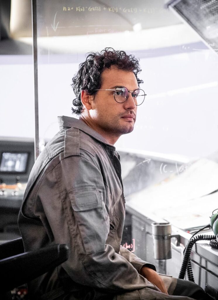 Snowpiercer Season Finale: One Train! Wait, TWO Trains? - TV Fanatic