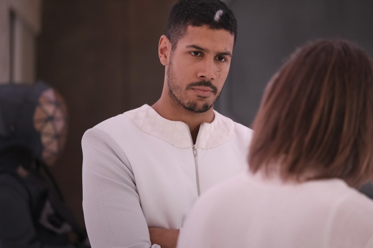 The 100 Season 7 Episode 12 Recap: The Stranger - TV Fanatic