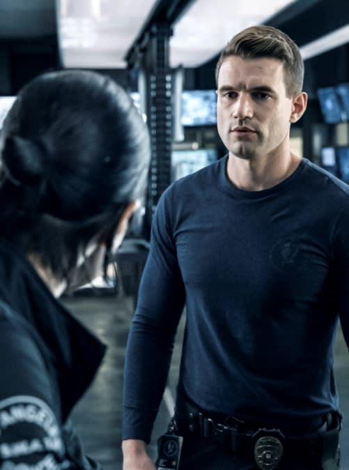 S.W.A.T. Season 4 Episode 3 Review: The Black Hand Man - TV Fanatic