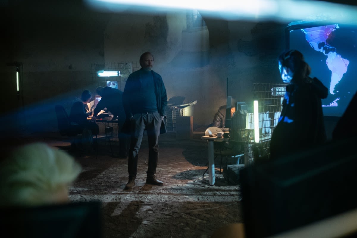 Devils Season 1 Episode 9 Review: Duval's Master Plan - TV Fanatic