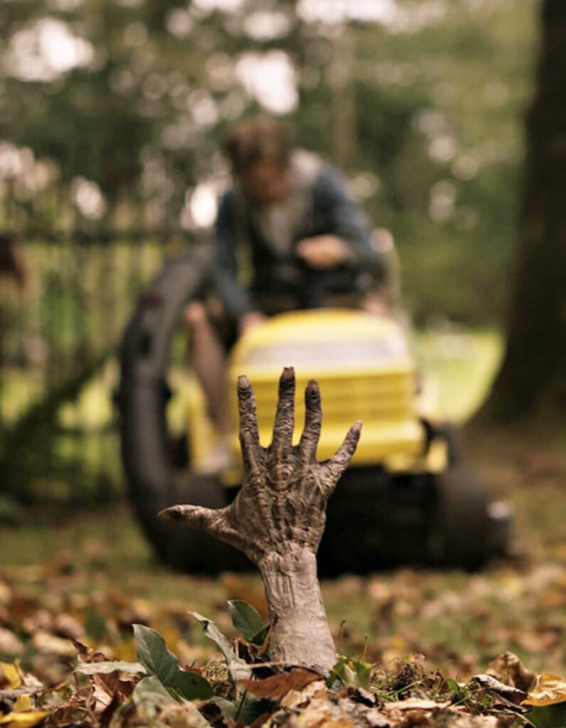 Day of the Dead Trailer: Welcome to the (Hilarious!) Zombie Apocalypse ...