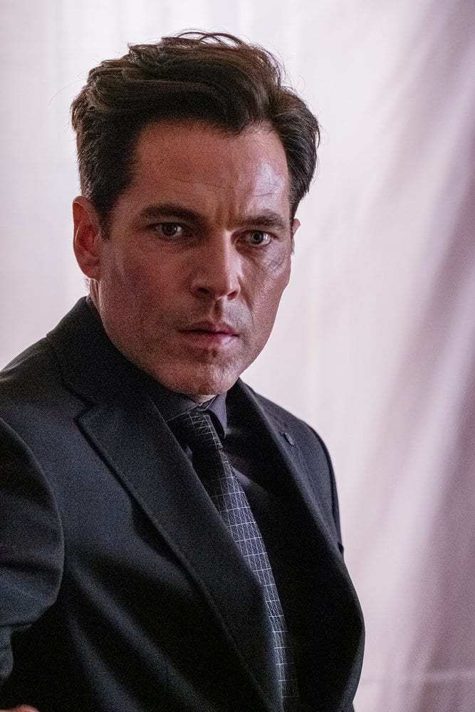 SurrealEstate Season 1 Episode 2 Review: The Harvey - TV Fanatic