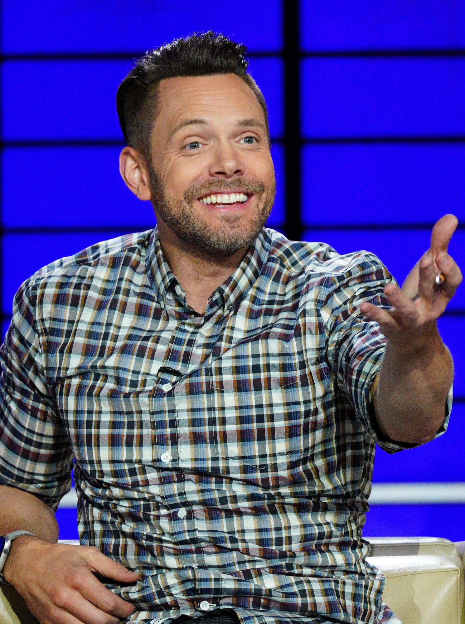 The 1% Club Makes a Critical Mistake with New Host - TV Fanatic