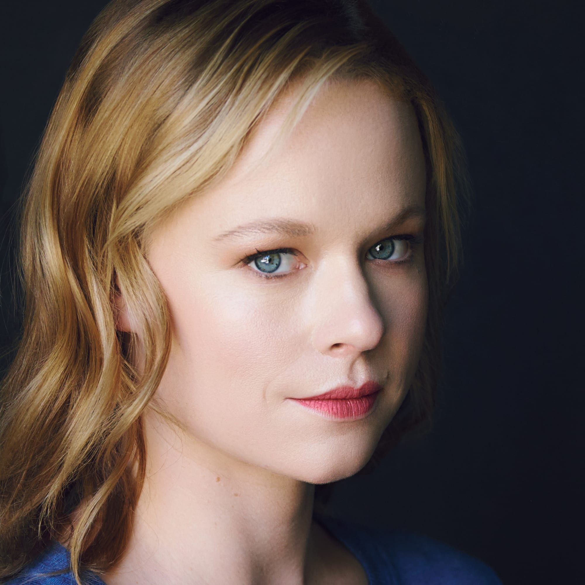 Tim Burton's Addams Family Netflix Series Casts Thora Birch, Jamie ...