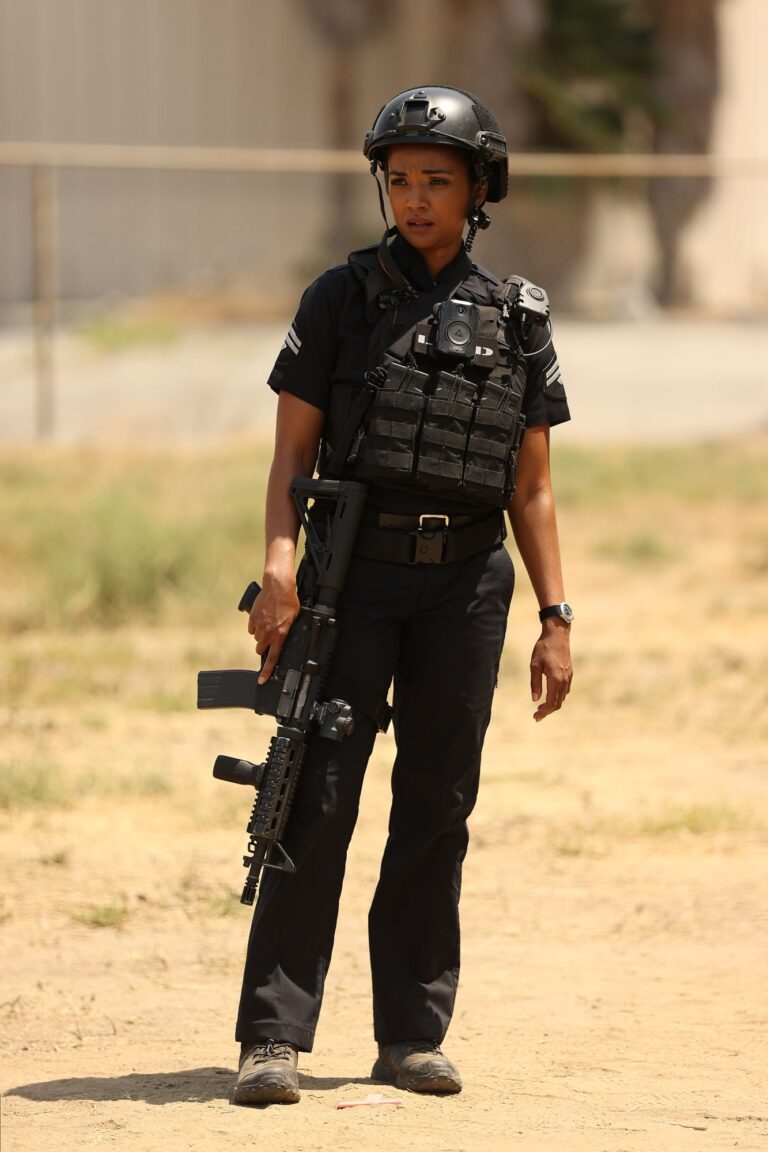 The Rookie Season 4 Episode 1 Review: Life and Death - TV Fanatic