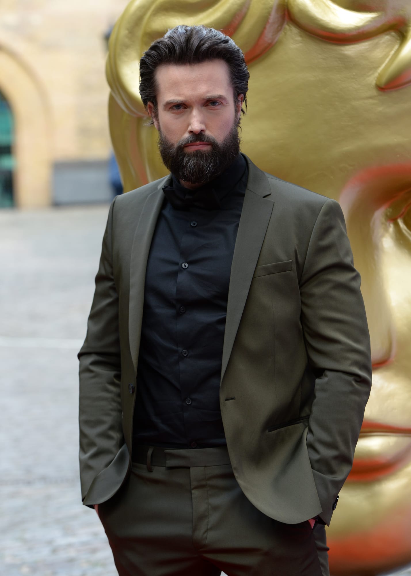 Emmett Scanlan Offers Insight on Kin, Talks Working with Charlie Cox ...