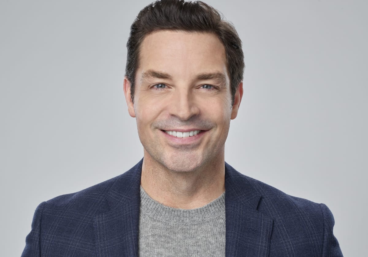 Crown Media Inks Multi-Picture Deal with Brennan Elliott - TV Fanatic
