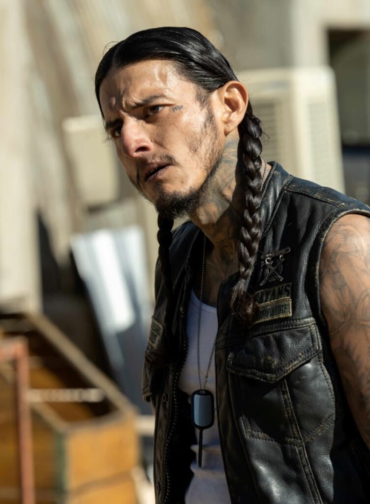 Mayans M.C. Season 4 Episode 3 Review: Self Portrait In Blue Bathroom ...