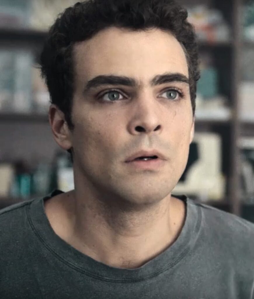 Now & Then Exclusive Clip: Will Marcos Leave With Sofia? - TV Fanatic