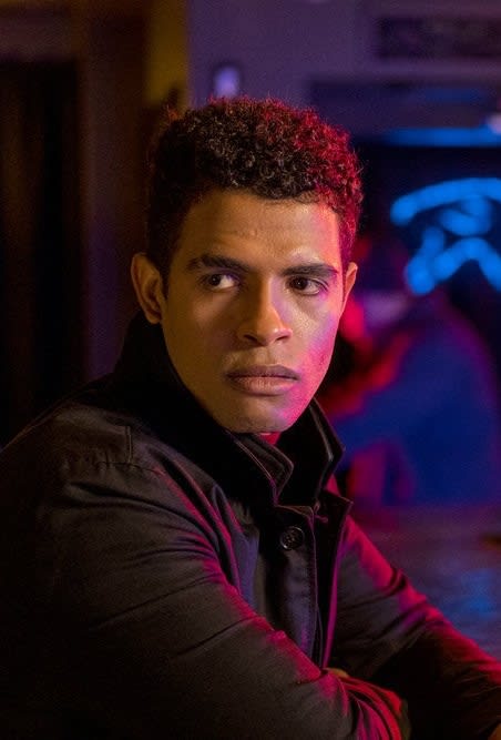 Reginald the Vampire Season 1 Episode 1 Review: Dead Weight - TV Fanatic