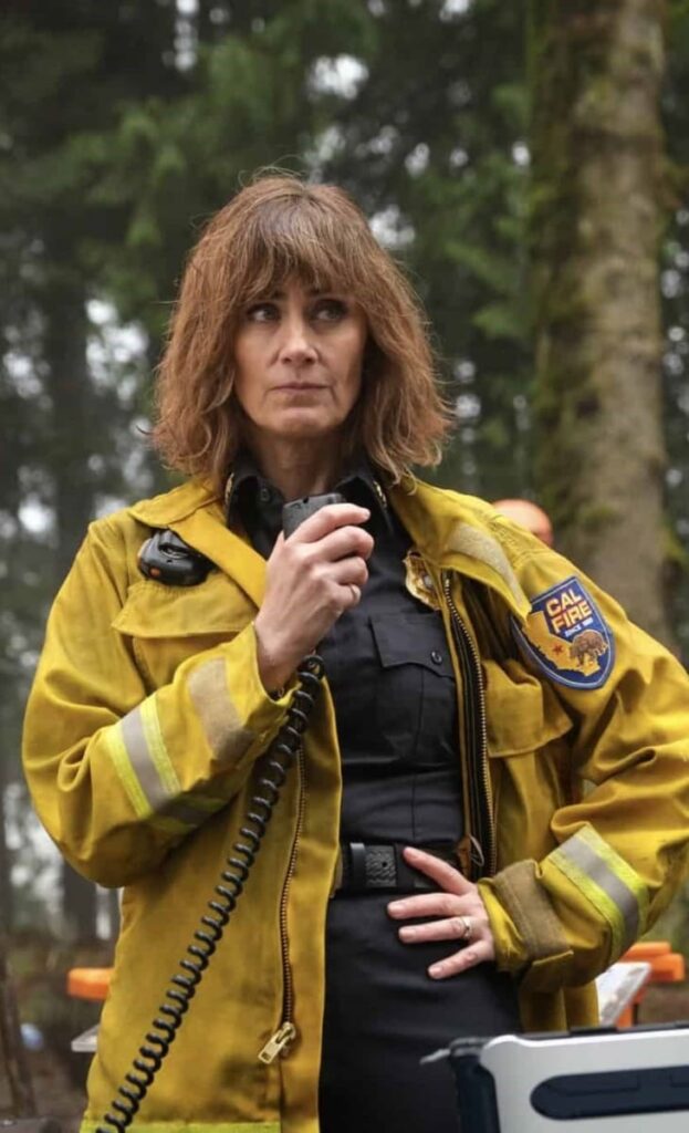 Fire Country Adds a Redemption Arc to the Firefighting Genre, But Can ...