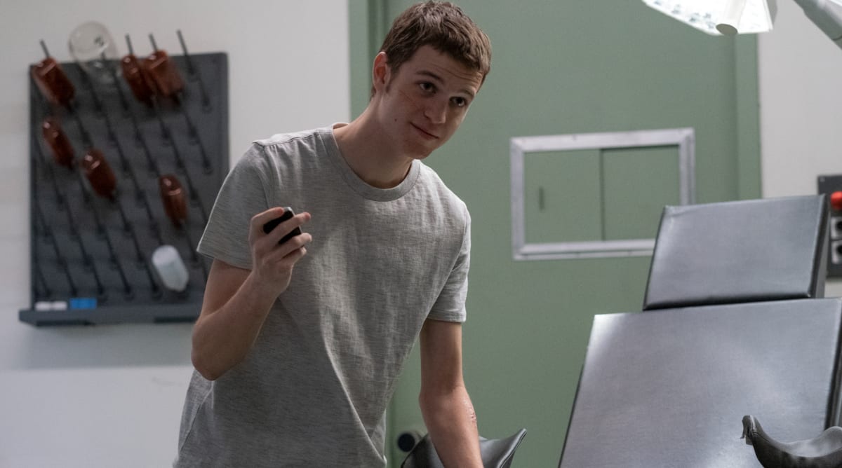 Let The Right One In: Jacob Buster on Playing a Vampire, and Peter and Claire's Strong Bond - TV ...