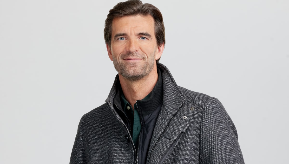 Lucas Bryant Talks Five More Minutes: Moments Like These and Life ...