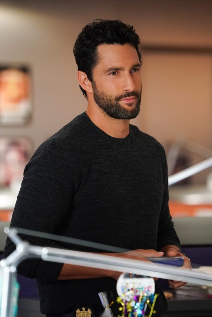 NCIS Three-Show Crossover Photos Tease Reunions and Danger for ...