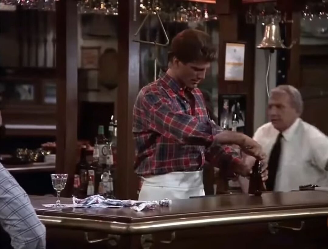 17 Shows With the Most Iconic Bars Ever - TV Fanatic