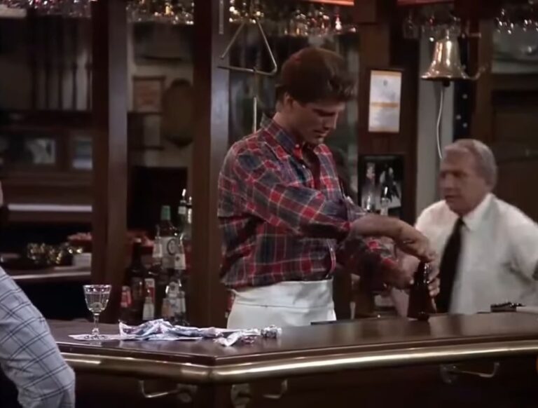 17 Shows With the Most Iconic Bars Ever - TV Fanatic