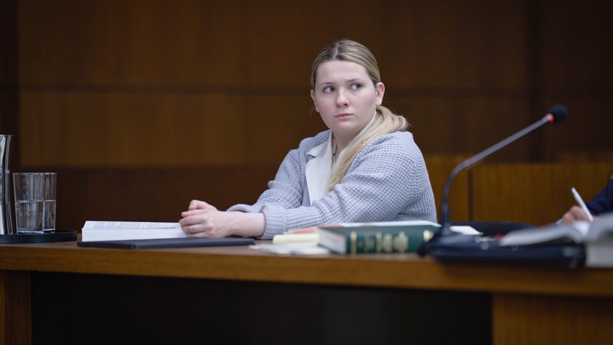 Accused Season 1 Episode 10 Review: Esme's Story - TV Fanatic Accused Season 1 Episode 10 Review: Esme's Story - TV Fanatic