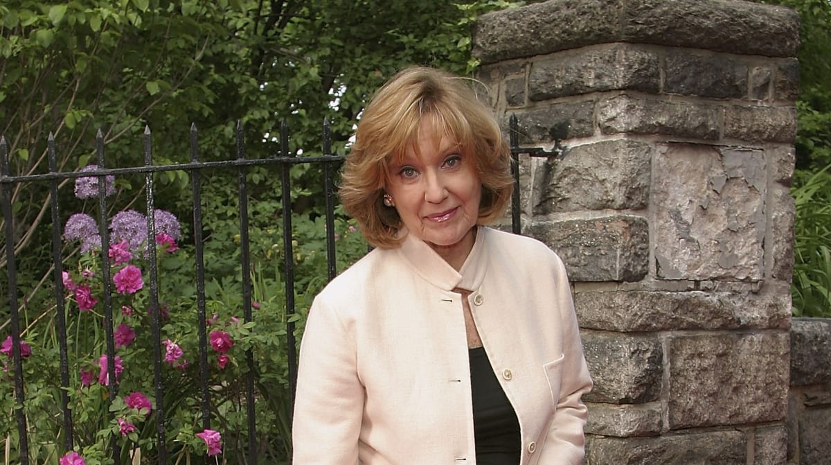 Elizabeth Hubbard, As the World Turns Star, Dead at 89 - TV Fanatic