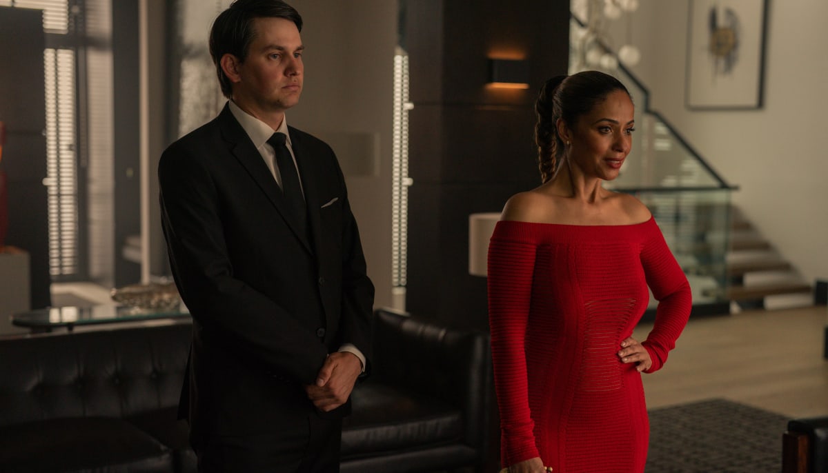 Rabbit Hole Season 1 Episode 4 Recap: The Person In Your Ear - TV Fanatic