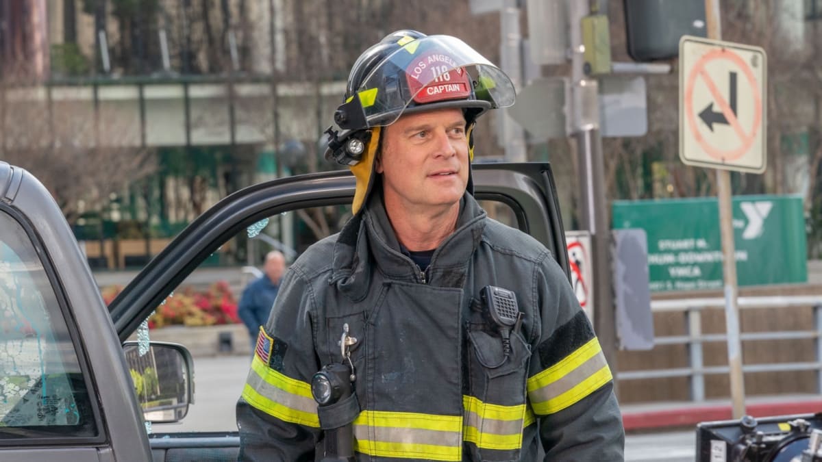 9-1-1 Season 6 Episode 17 Recap: Love Is In The Air - TV Fanatic