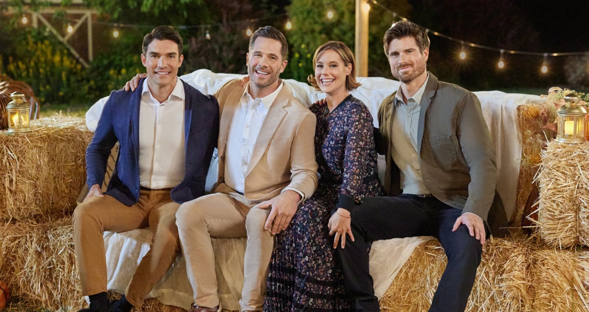 Notes of Autumn: Hallmark Schedules Ashley Williams & Luke Macfarlane ...