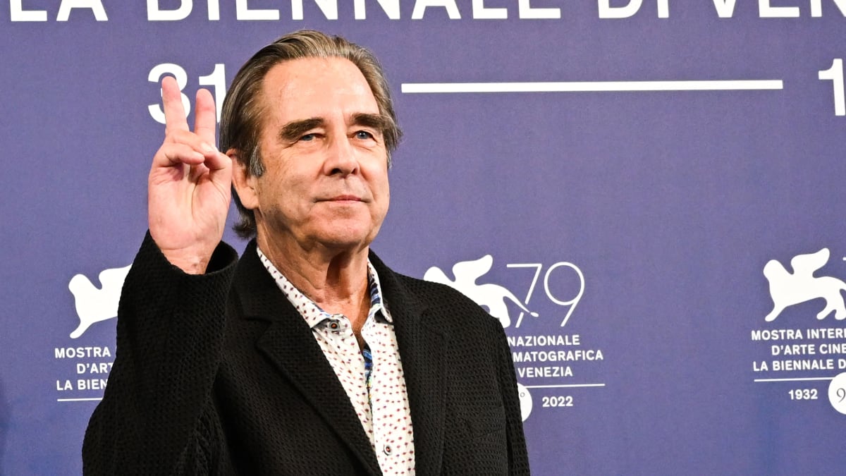 Matlock Reboot Adds Beau Bridges In Surprise Casting Shakeup - TV Fanatic