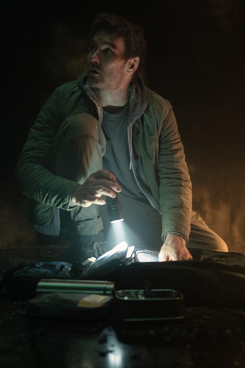 Dark Matter (2024) Season 1 Episode 4 Recap: The Corridor - TV Fanatic