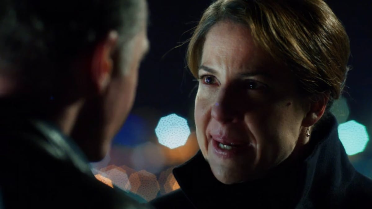 Robin Weigert: Tracker Star Was a TV Legend Before CBS’ Newest Hit - TV ...