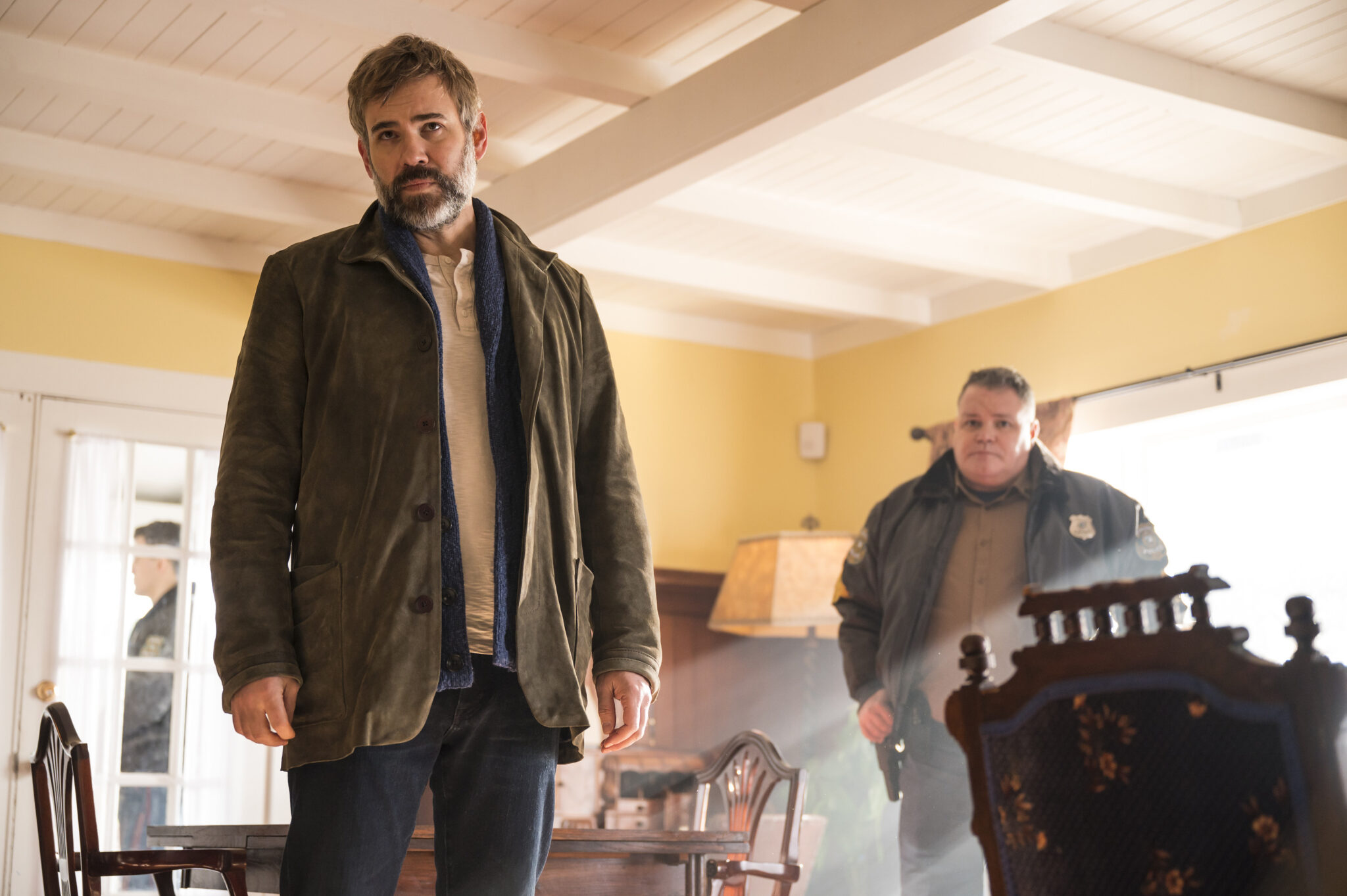 Murder in a Small Town's Rossif Sutherland & Kristin Kreuk Tease Karl ...